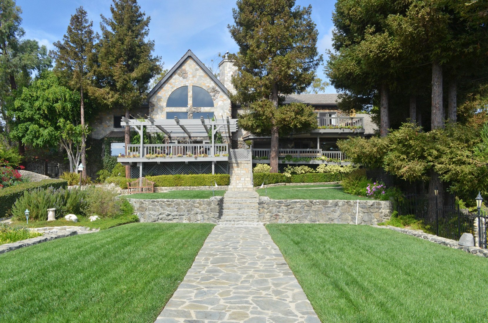 Coastline Chateau – Wedding Estates