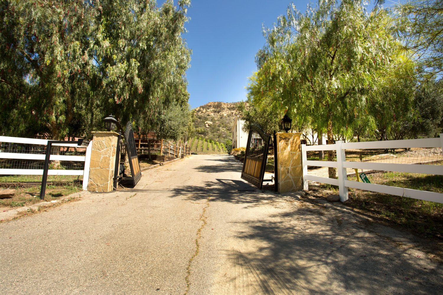 Topanga Ranch – Wedding Estates
