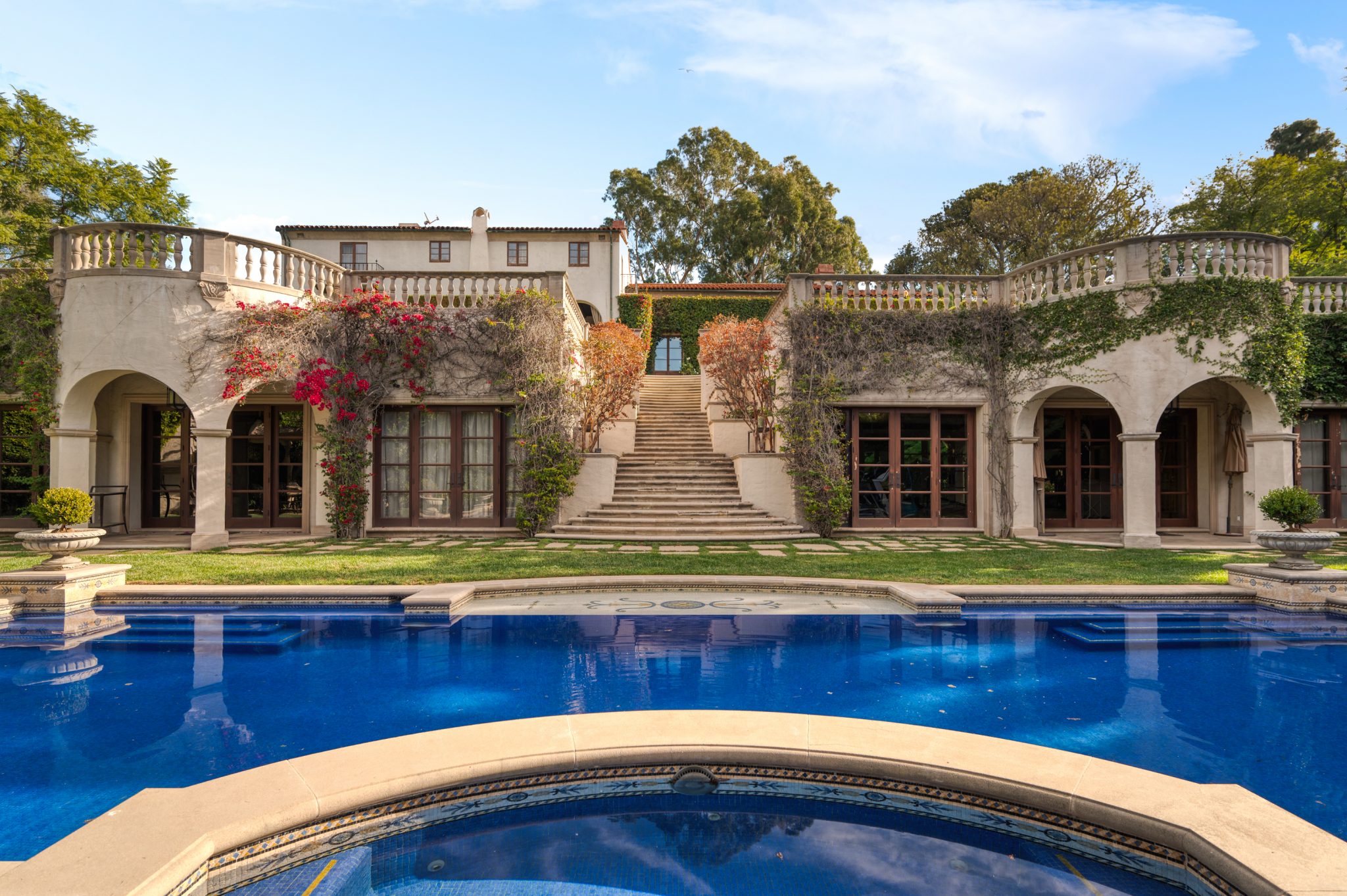 Noble Mansion – Wedding Estates