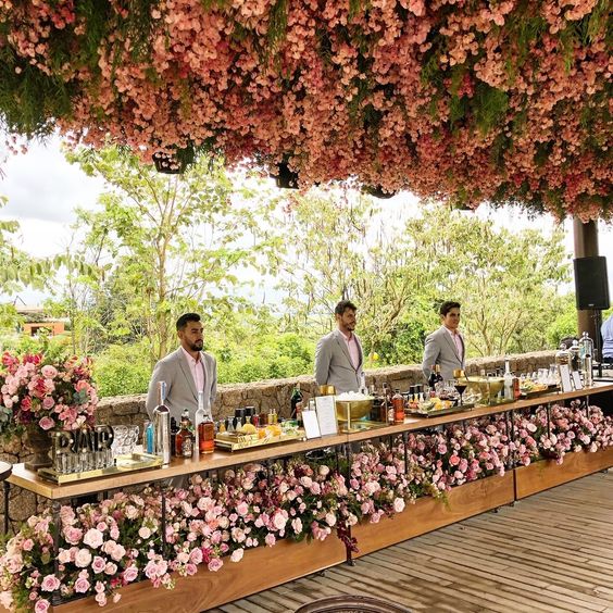 Who To Invite To An Engagement Party Wedding Estates