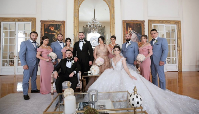 Creative Wedding Entourage Photo Ideas – Wedding Estates