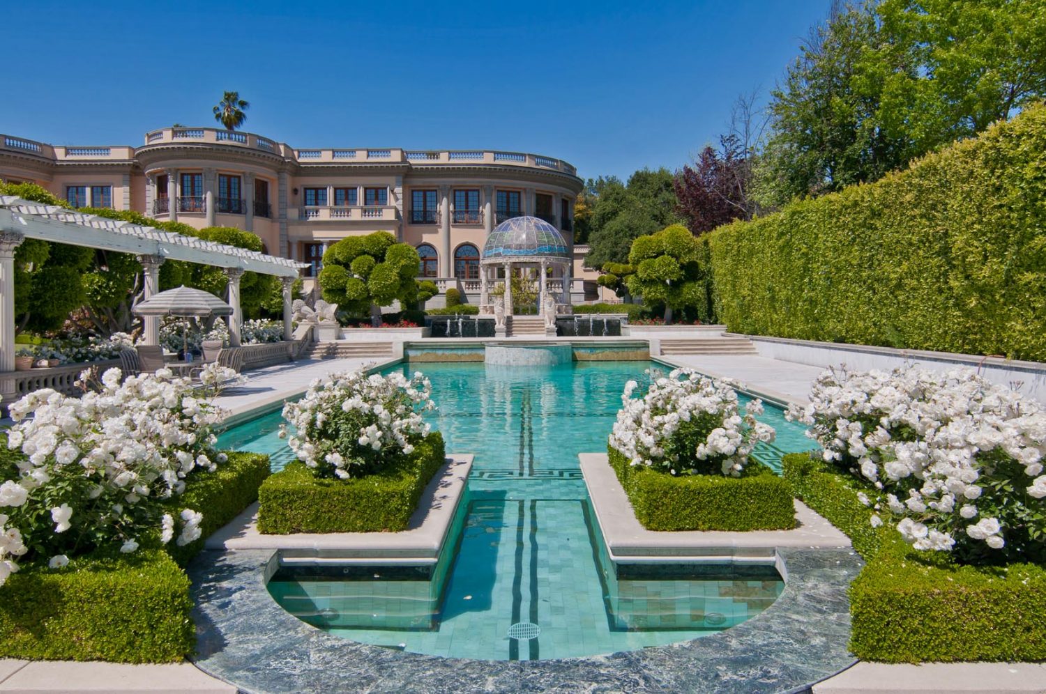 Pasadena Princess® – Wedding Estates