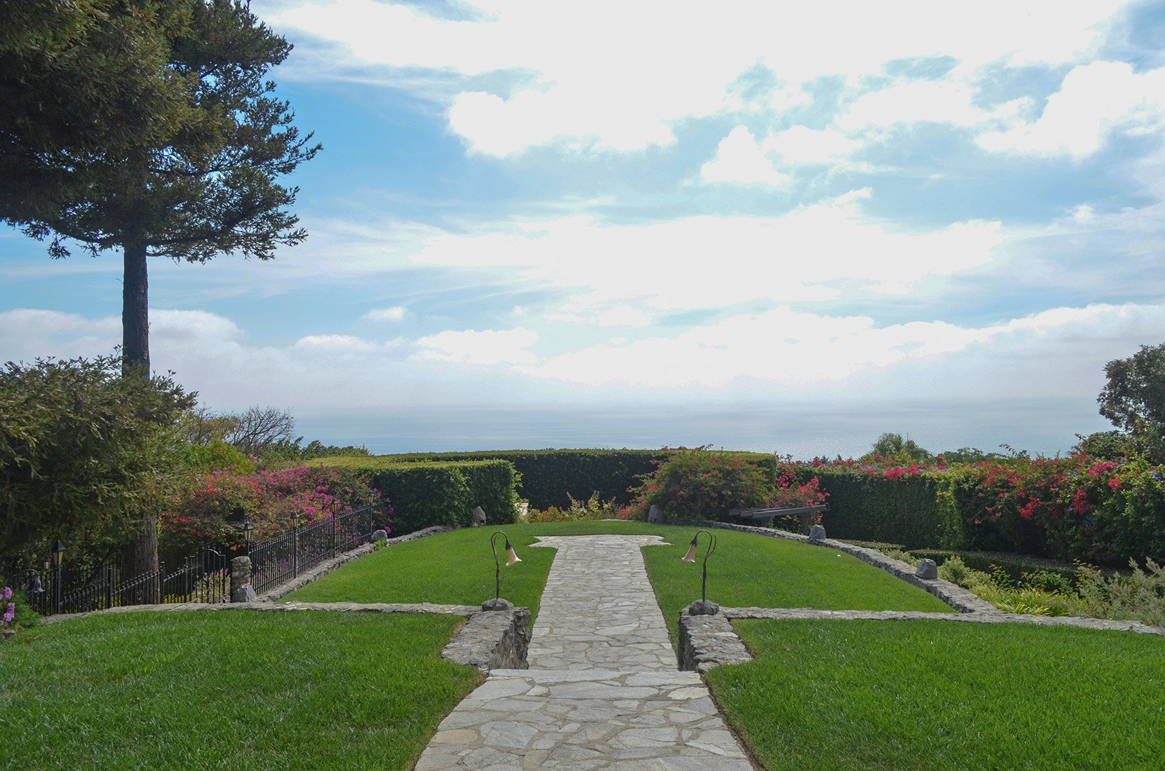Coastline Chateau | Wedding Estates